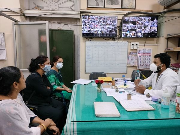 APAL's President Mrs. Maya Ranavare met Dr. Kamble District Health ...